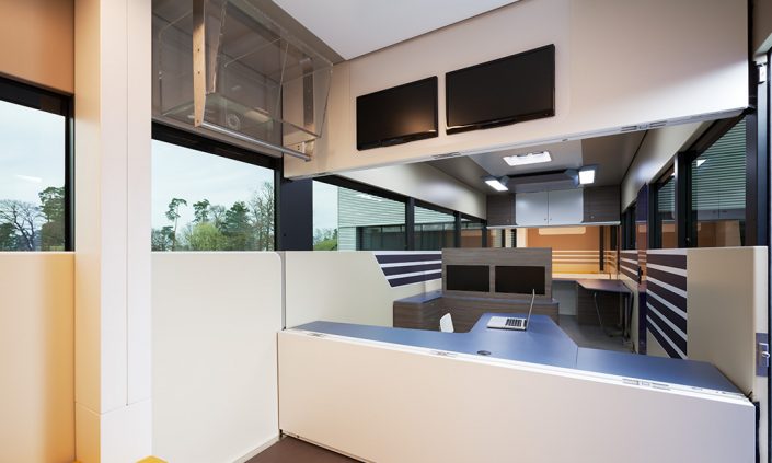 Race trailer living quarters: We customize your Racetrailer