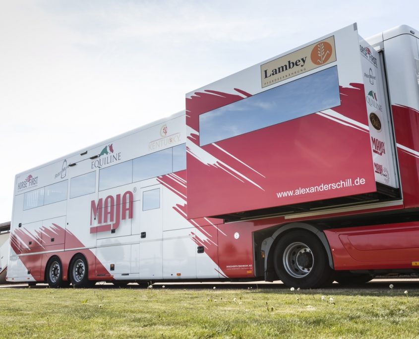 Referenz Alexander Schill - Horsetrailer von Bischoff+Scheck